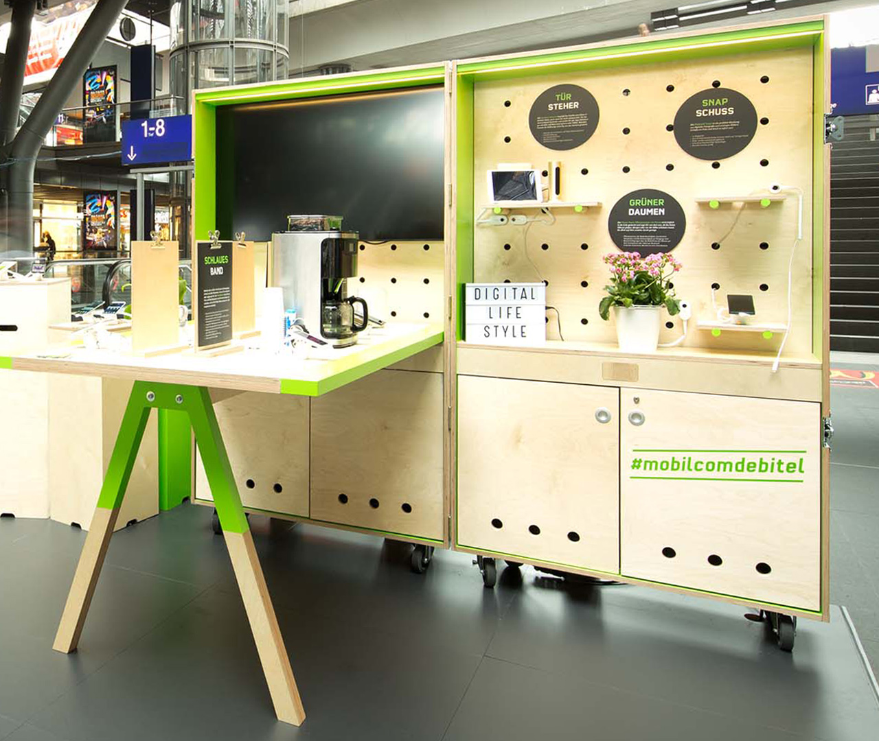 Roadshow für mobilcom-debitel: mobiles Präsentationssystem